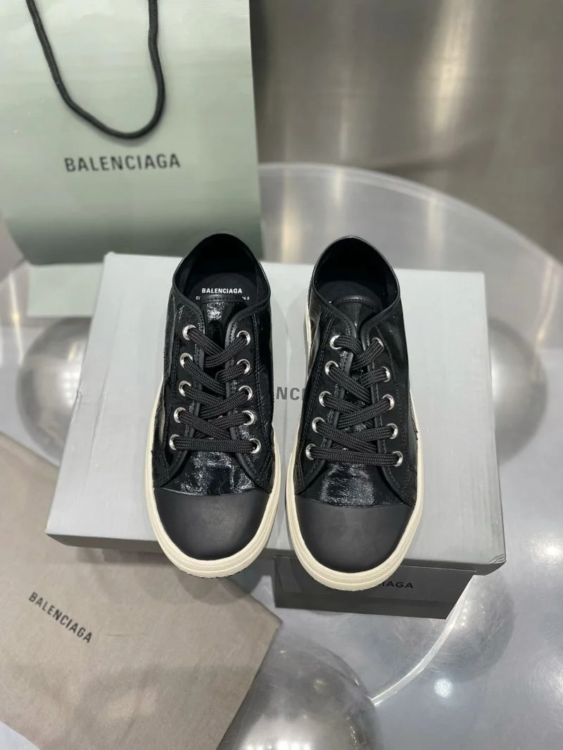 Exact replica Balenciaga Low Shoes