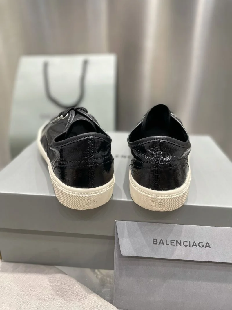 Exact replica Balenciaga Low Shoes