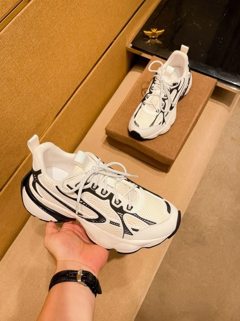 Reasonably priced Balenciaga Low Shoes