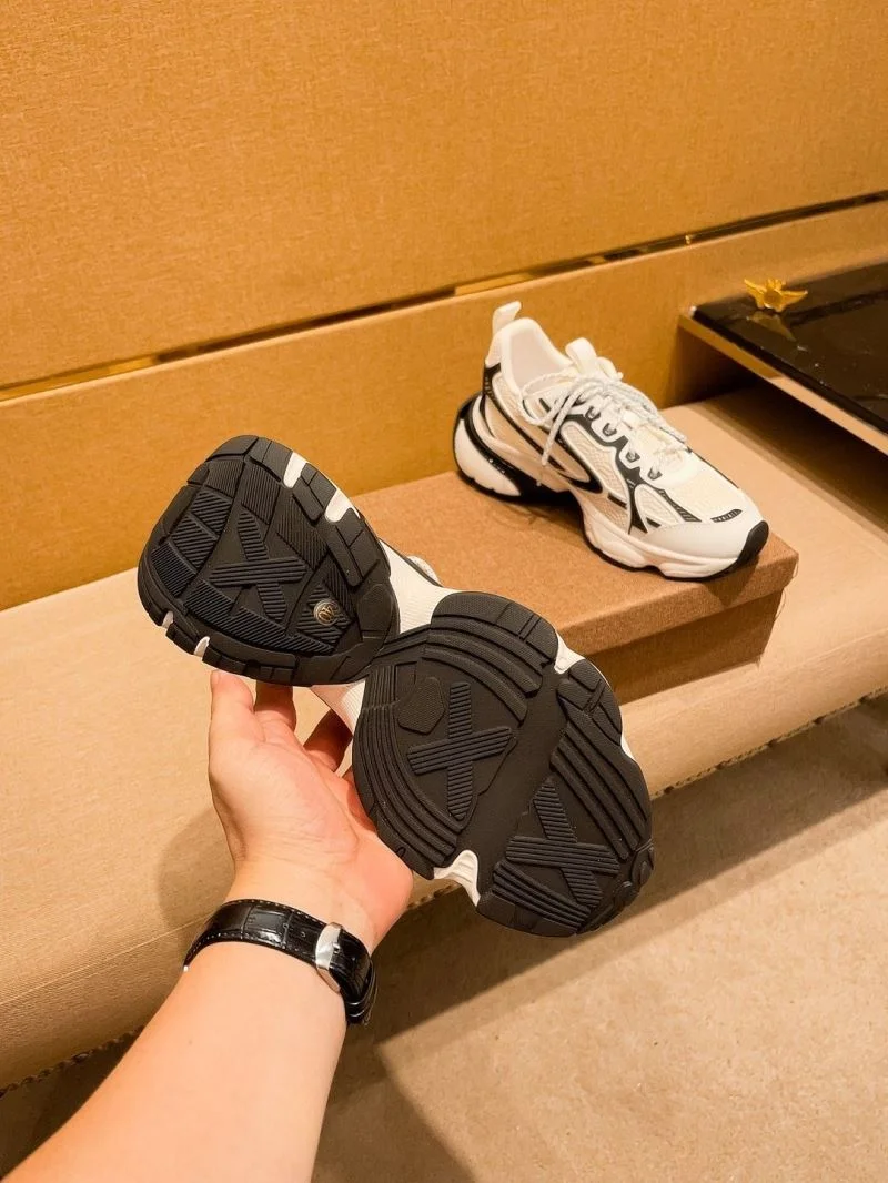 Reasonably priced Balenciaga Low Shoes