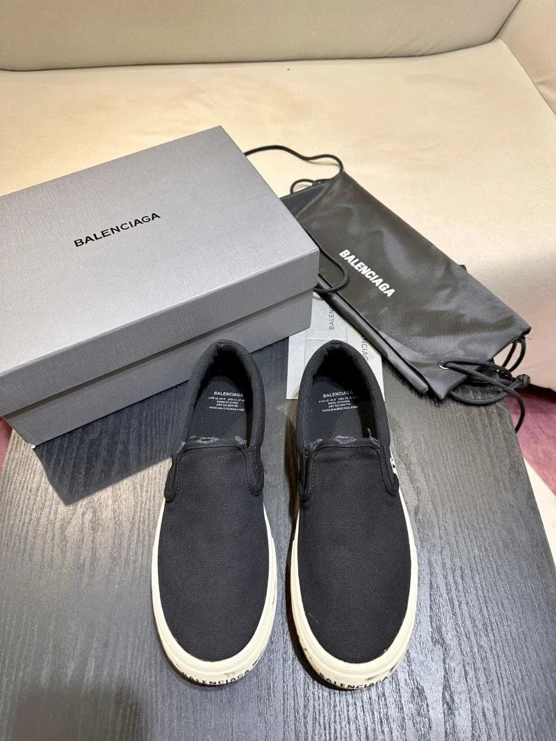 Balenciaga Low Shoes