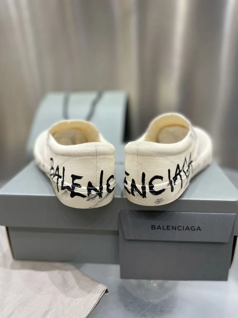 Reasonably priced Balenciaga Low Shoes