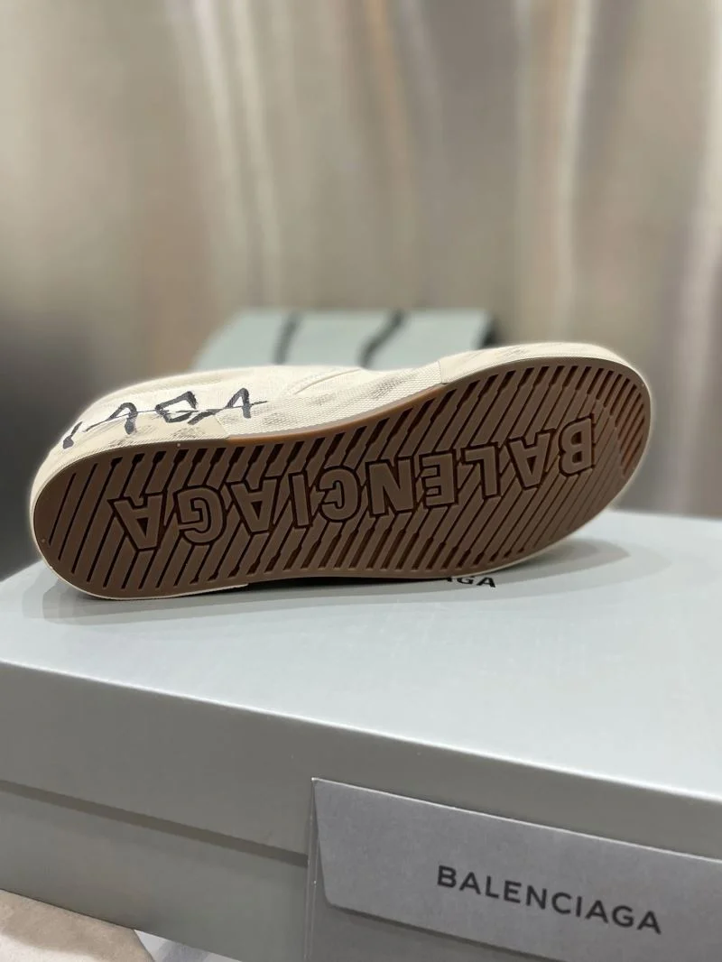 Reasonably priced Balenciaga Low Shoes