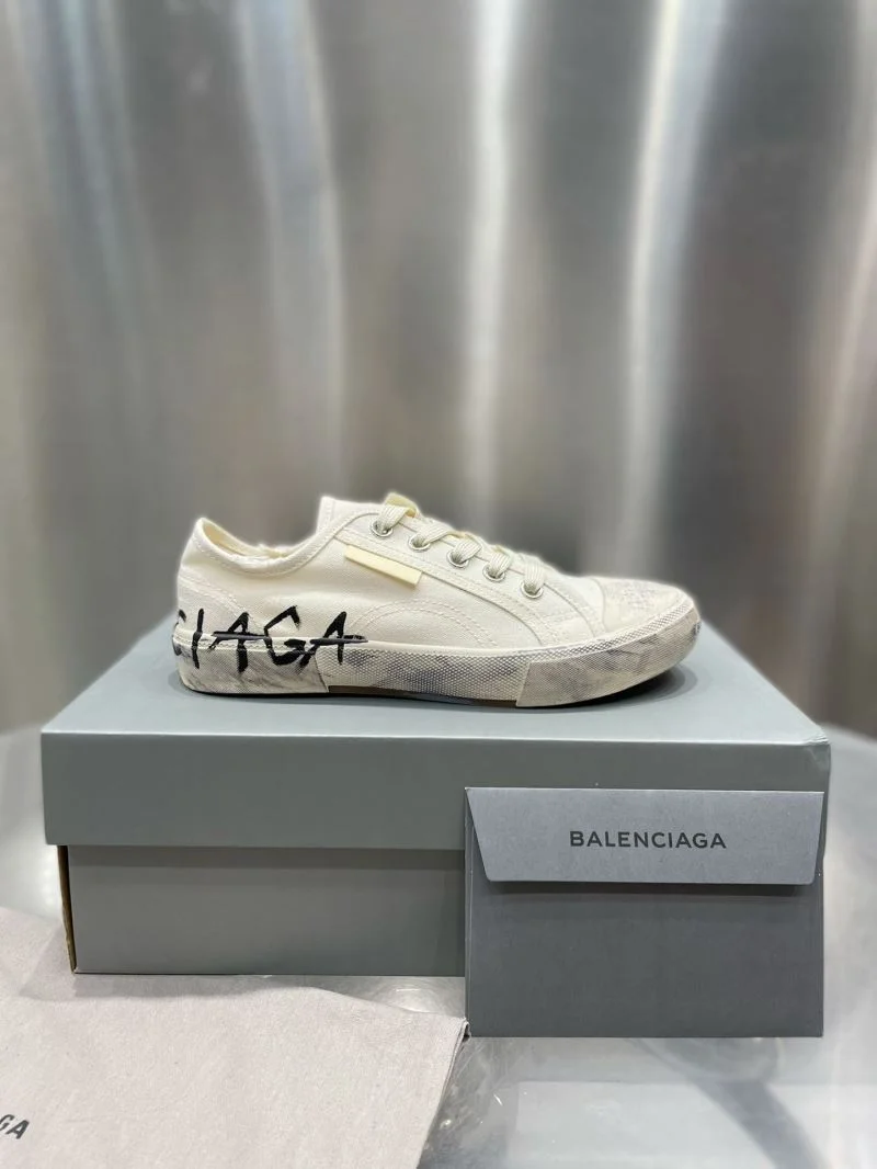 Balenciaga Low Shoes