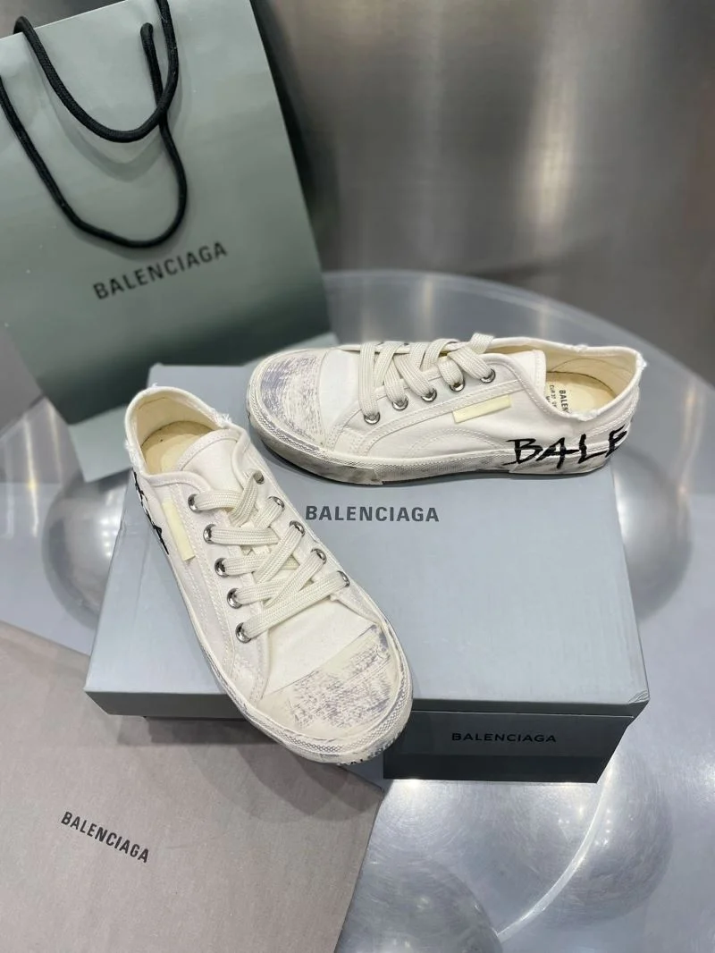 Inexpensive Balenciaga Low Shoes
