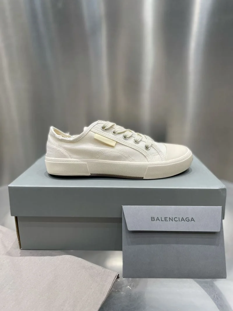 Balenciaga Low Shoes