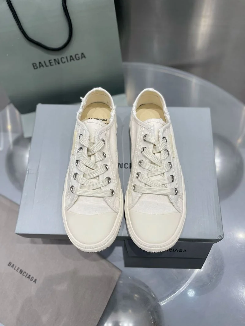 Accurate model Balenciaga Low Shoes
