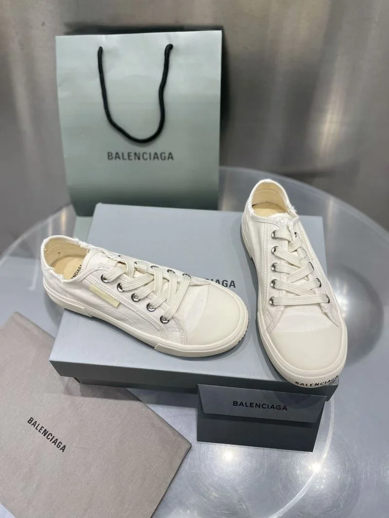 Accurate model Balenciaga Low Shoes
