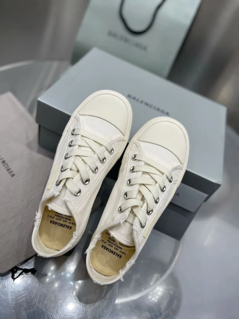 Accurate model Balenciaga Low Shoes
