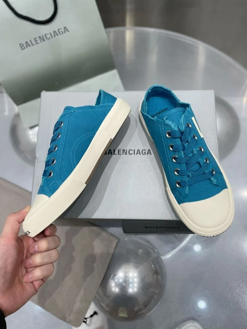 Accurate model Balenciaga Low Shoes