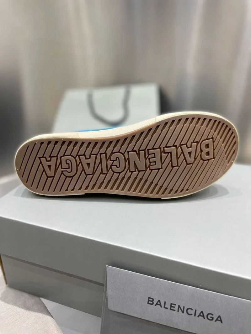 Accurate model Balenciaga Low Shoes