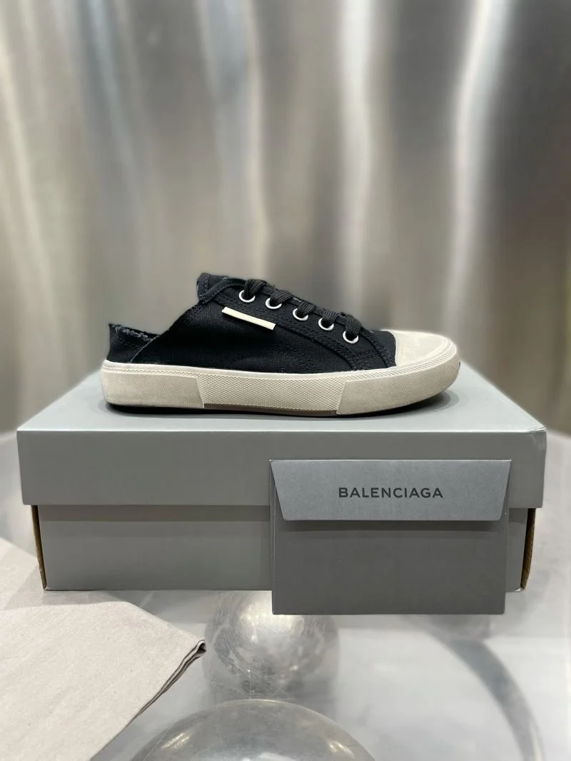 Balenciaga Low Shoes
