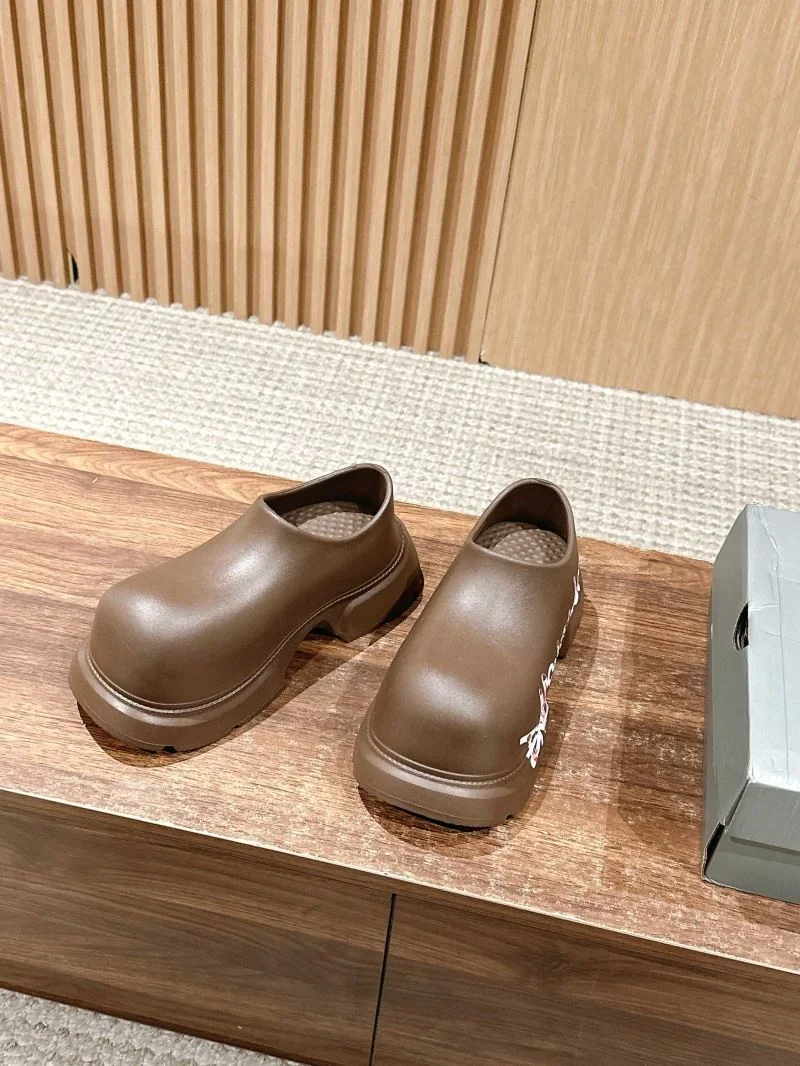 Brand-original Balenciaga Low Shoes