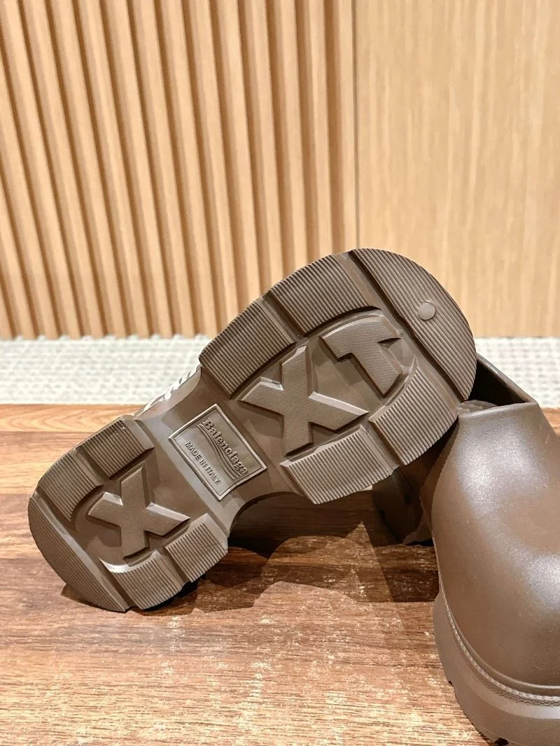 Brand-original Balenciaga Low Shoes