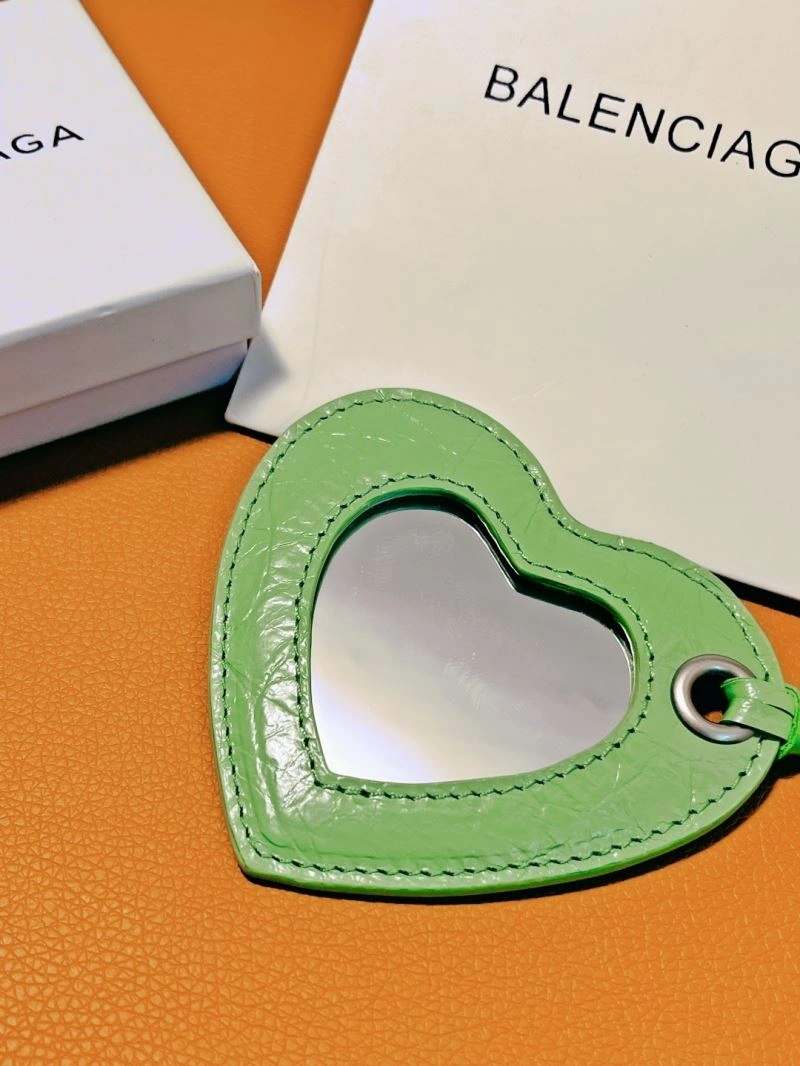 Budget-friendly Balenciaga Luxe Gold Textured Keychain - Elegant Accessory