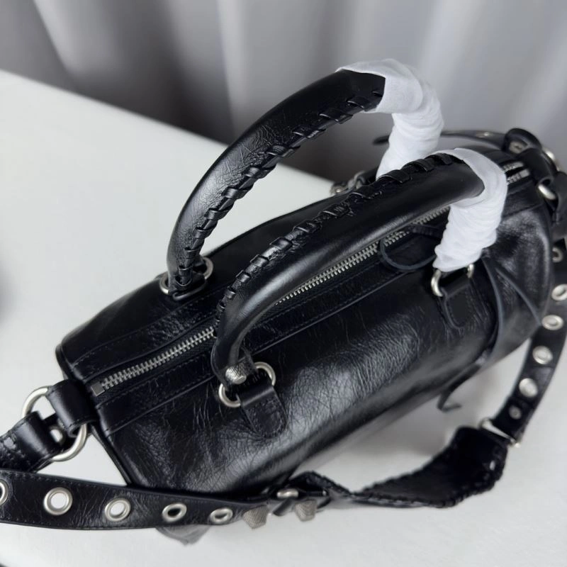 Affordable Balenciaga Luxury Italian Crackled Leather Travel Bag with Detachable Strap