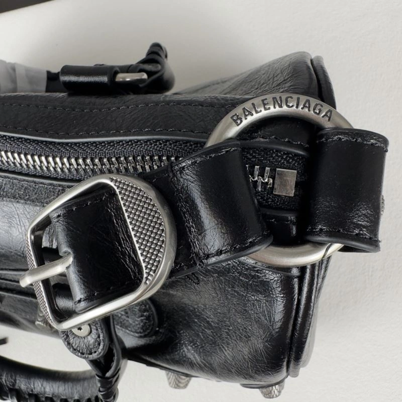 Affordable Balenciaga Luxury Italian Crackled Leather Travel Bag with Detachable Strap