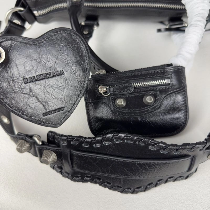 Affordable Balenciaga Luxury Italian Crackled Leather Travel Bag with Detachable Strap