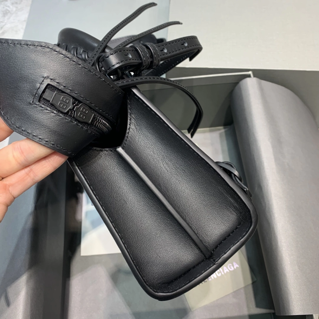 1:1 copy Balenciaga Luxury Neo Classic Mini Motorcycle Bag - Versatile Chic Design