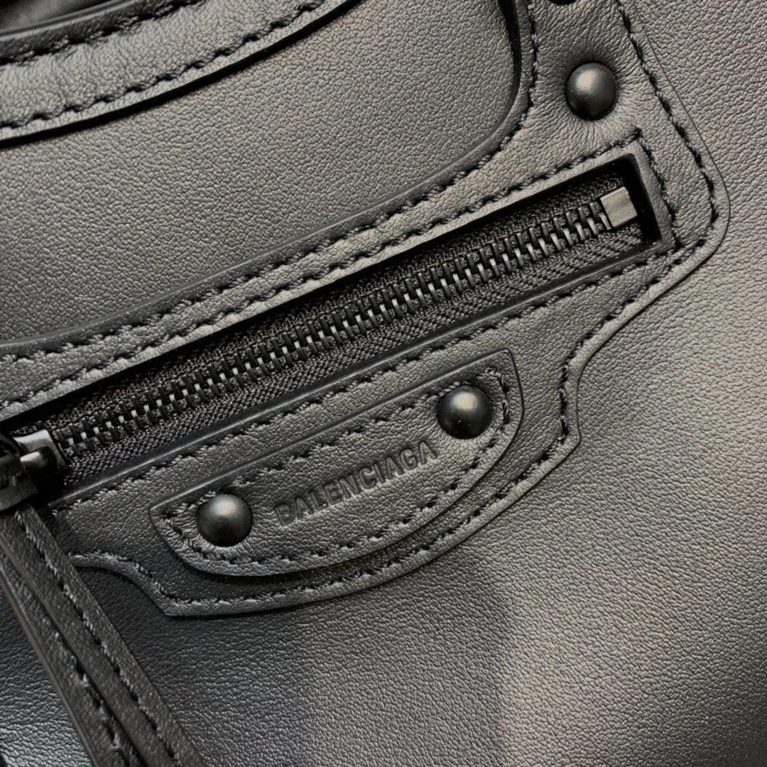 1:1 copy Balenciaga Luxury Neo Classic Mini Motorcycle Bag - Versatile Chic Design