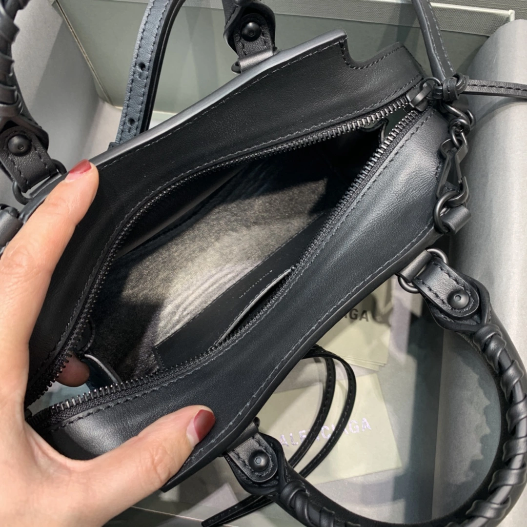 1:1 copy Balenciaga Luxury Neo Classic Mini Motorcycle Bag - Versatile Chic Design