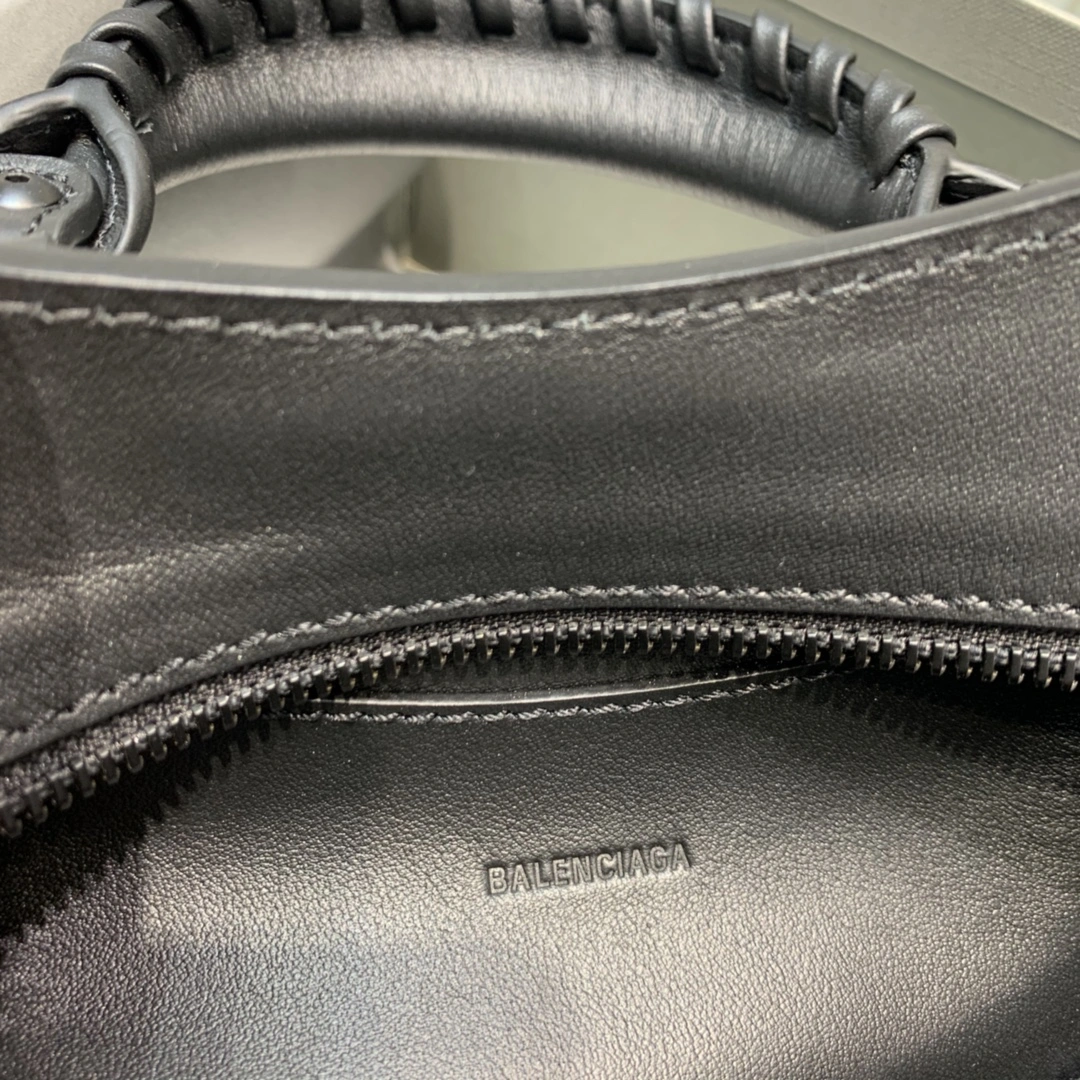 1:1 copy Balenciaga Luxury Neo Classic Mini Motorcycle Bag - Versatile Chic Design