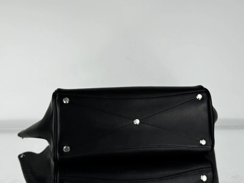 OEM Balenciaga Minimalist Black Silver Bel-Air Calfskin Shoulder Bag