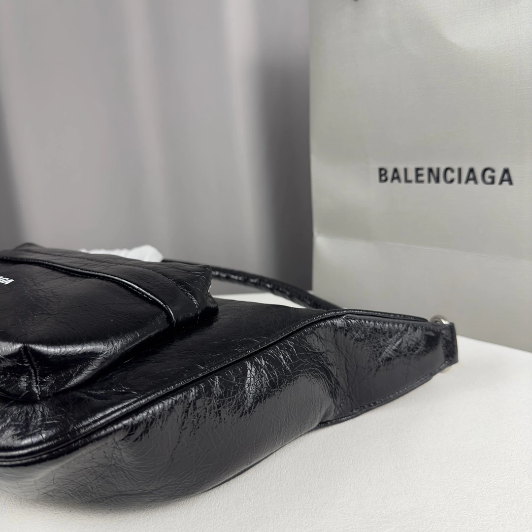 Perfect replica Balenciaga Minimalist Cowhide Underarm Bag - Runway Edition
