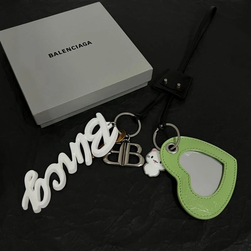 Inexpensive Balenciaga Necklaces