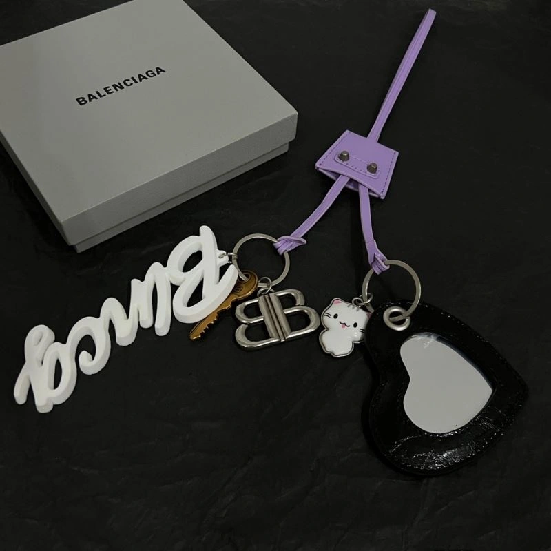 Inexpensive Balenciaga Necklaces