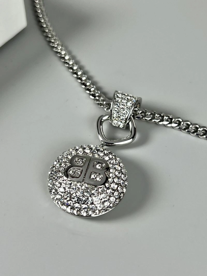 Precise copy Balenciaga Necklaces