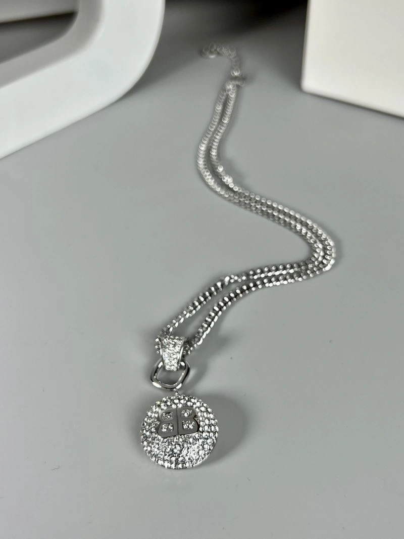 Precise copy Balenciaga Necklaces