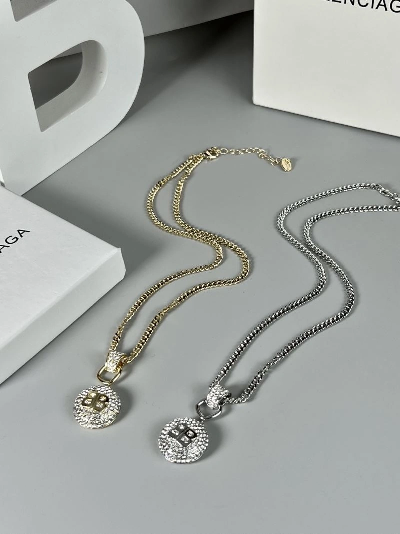 Precise copy Balenciaga Necklaces