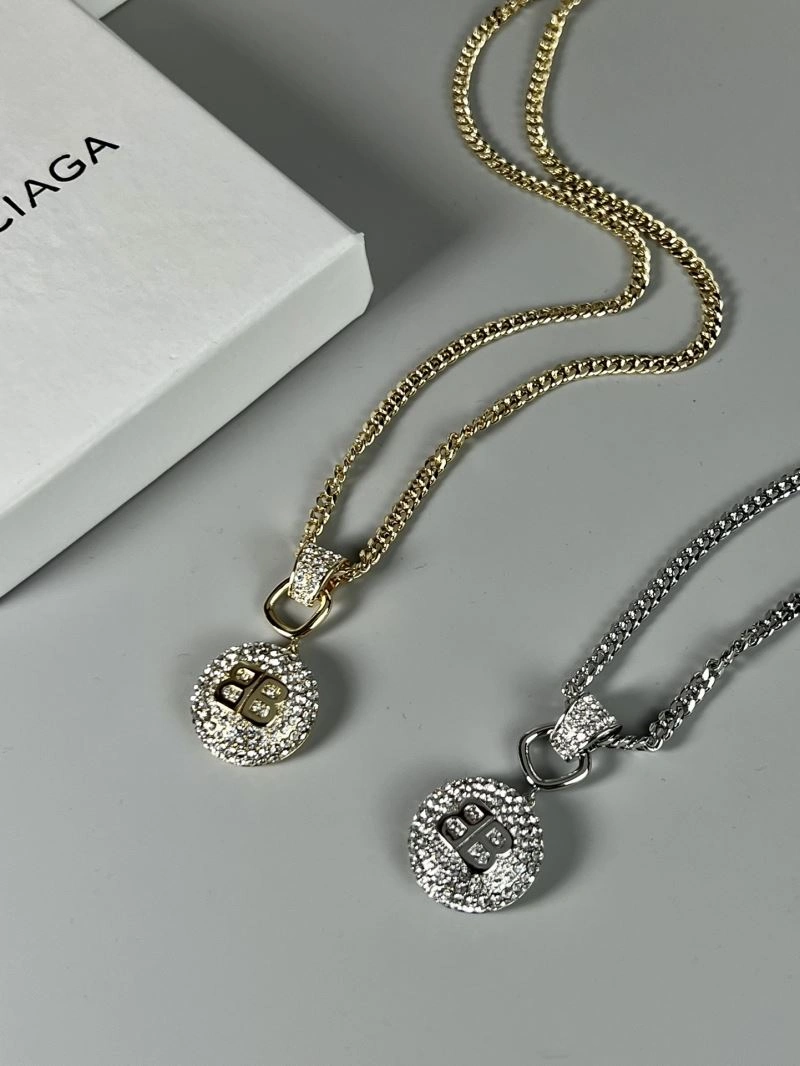 Precise copy Balenciaga Necklaces