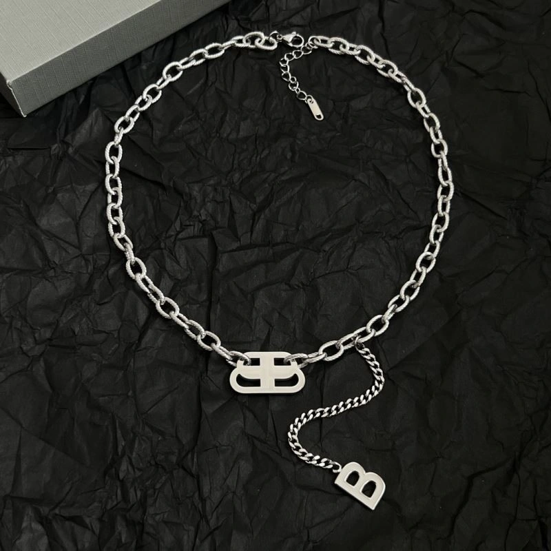 Accurate model Balenciaga Necklaces