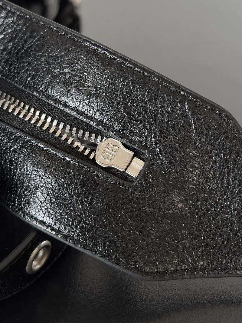 Original Balenciaga Neo Cagole Distressed Lambskin Motorcycle Bag with Heart Mirror