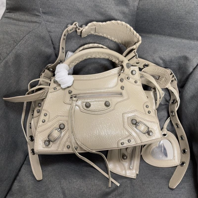 Cut-rate Balenciaga Neo Cagole Heart Mirror Milk Tea Bag - Stylish Must-Have