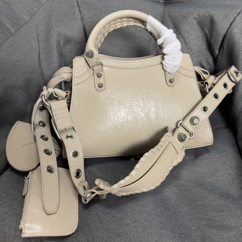 Cut-rate Balenciaga Neo Cagole Heart Mirror Milk Tea Bag - Stylish Must-Have