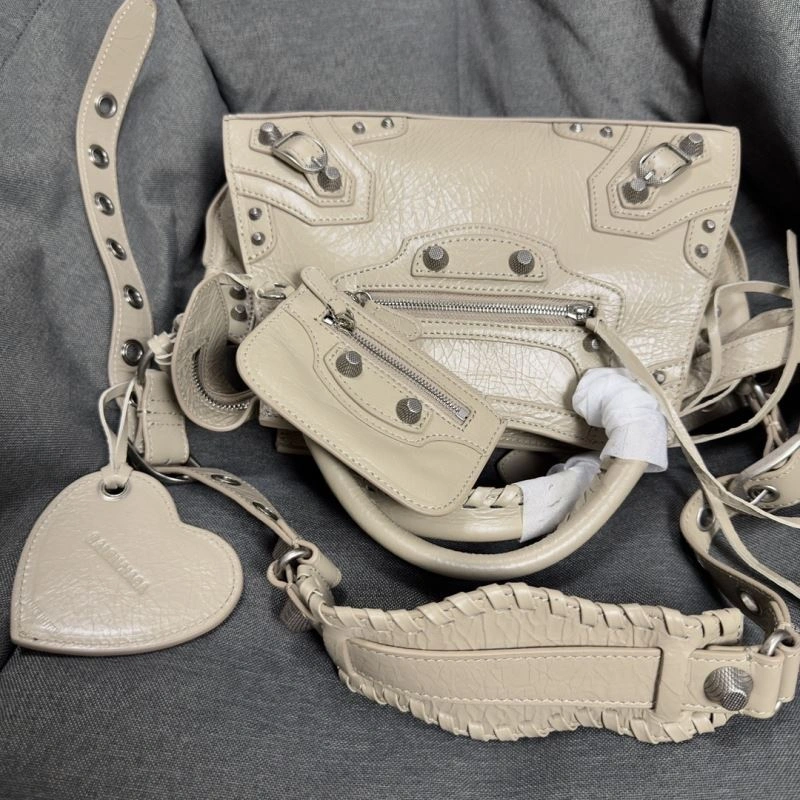 Cut-rate Balenciaga Neo Cagole Heart Mirror Milk Tea Bag - Stylish Must-Have