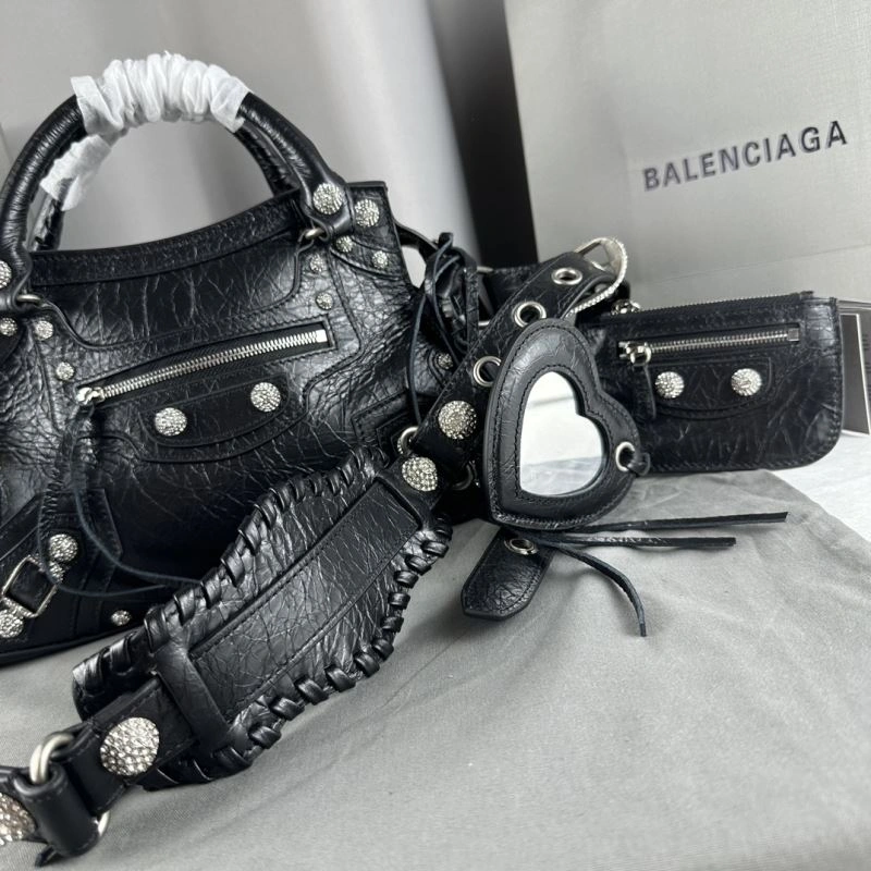 Brand-authenticated Balenciaga Neo Cagole Heart Mirror Motorcycle Bag in Black Crackle