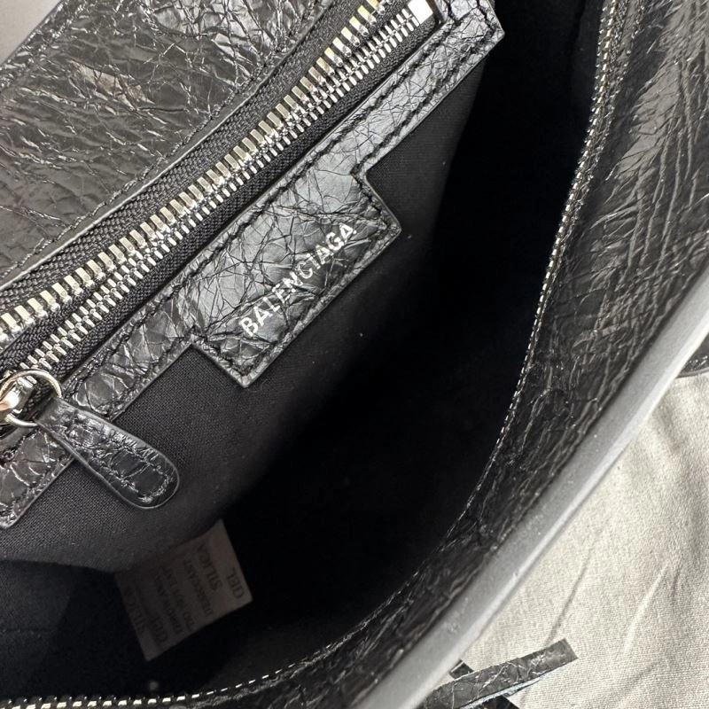 Brand-authenticated Balenciaga Neo Cagole Heart Mirror Motorcycle Bag in Black Crackle