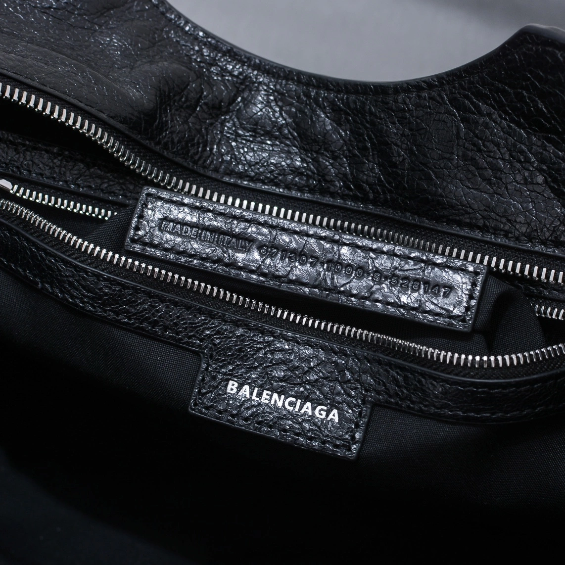 Inexpensive Balenciaga Neo Cagole Large Motorcycle Bag with Heart Mirror