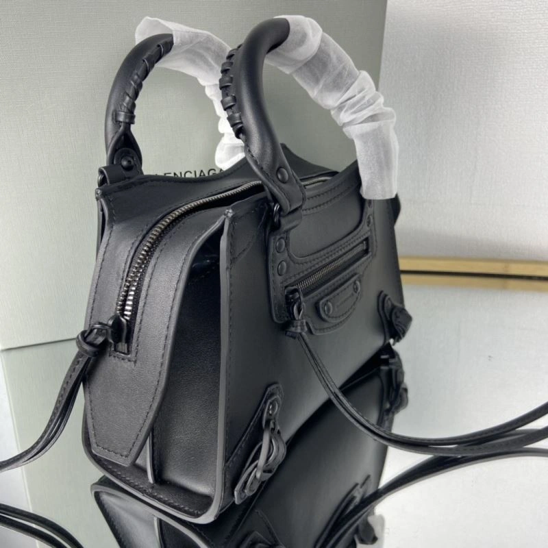 Top match Balenciaga Neo Classic Studded Motorcycle Handbag - Black