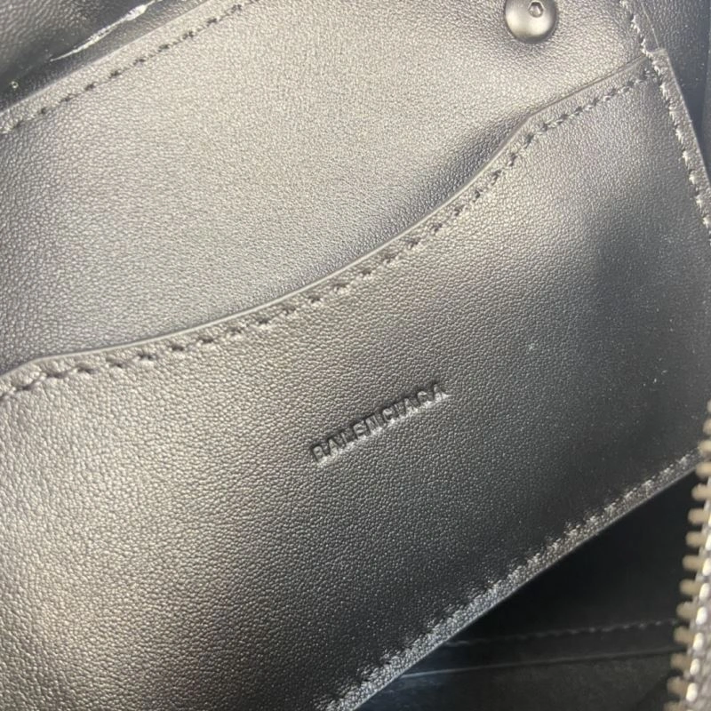Top match Balenciaga Neo Classic Studded Motorcycle Handbag - Black