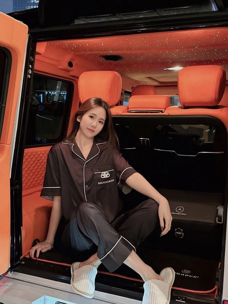 High accuracy Balenciaga Nightwear