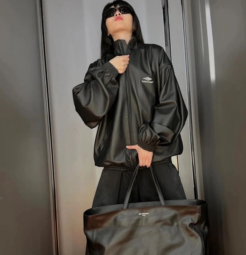 Bargain Balenciaga Outwear