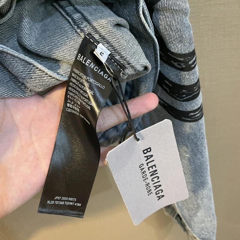 Bargain Balenciaga Outwear