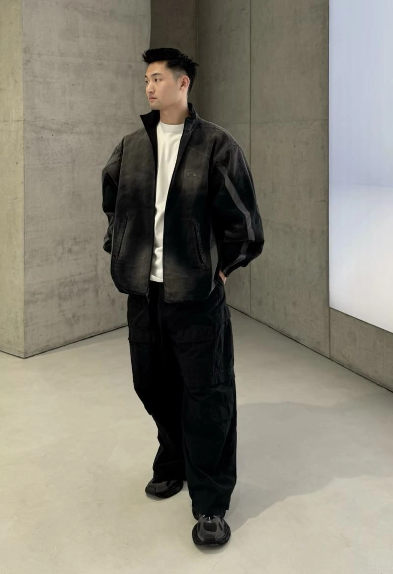 Economical Balenciaga Outwear