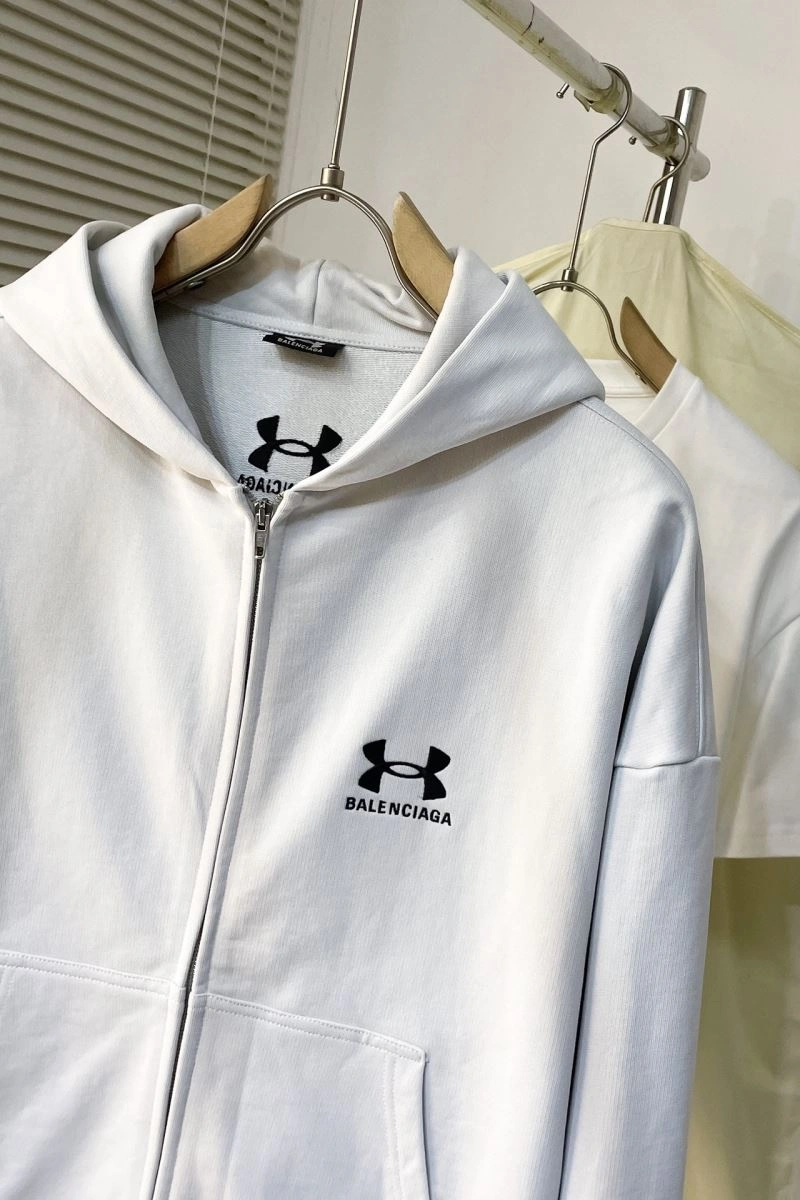 Top match Balenciaga Outwear