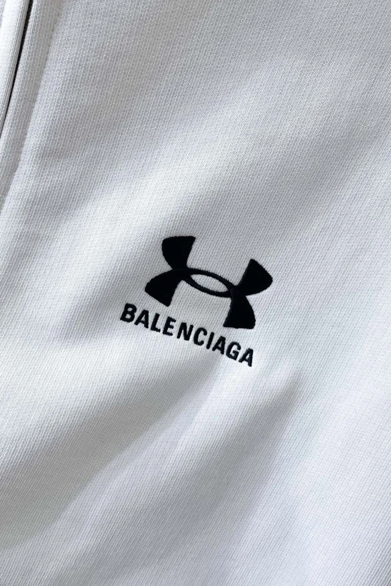 Top match Balenciaga Outwear